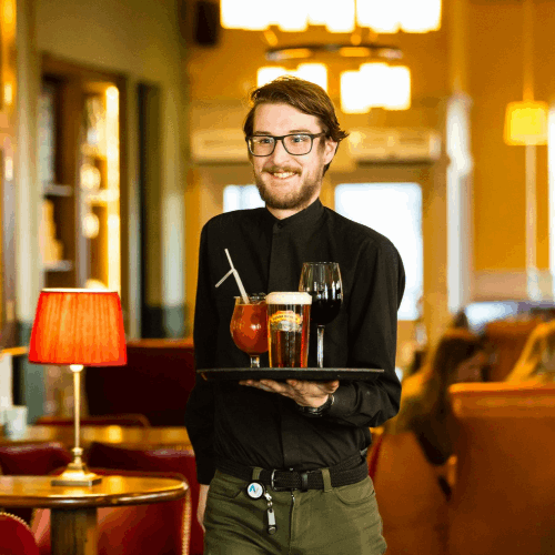 5 Transferable Skills You Learn in a Waiting Job