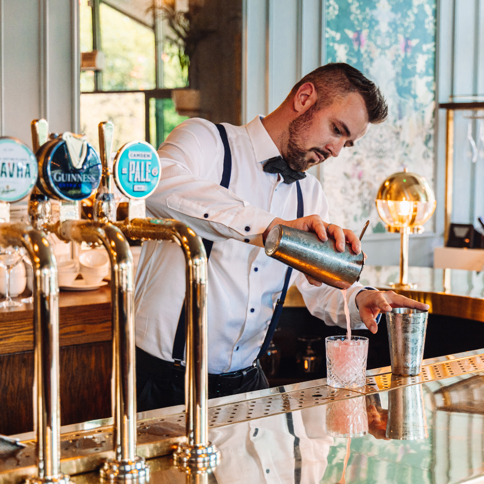 Bar and waiting staff jobs at Mitchells & Butlers pubs and restaurants