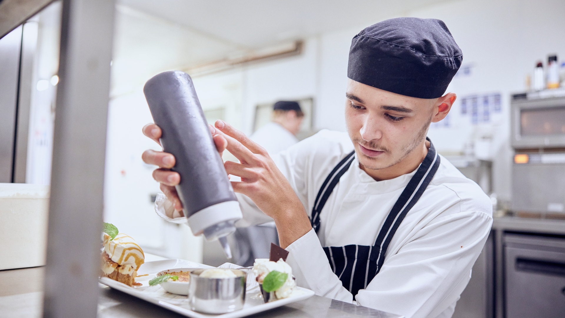 Hospitality Apprenticeships | Chef, Bar & Waiting Apprenticeships