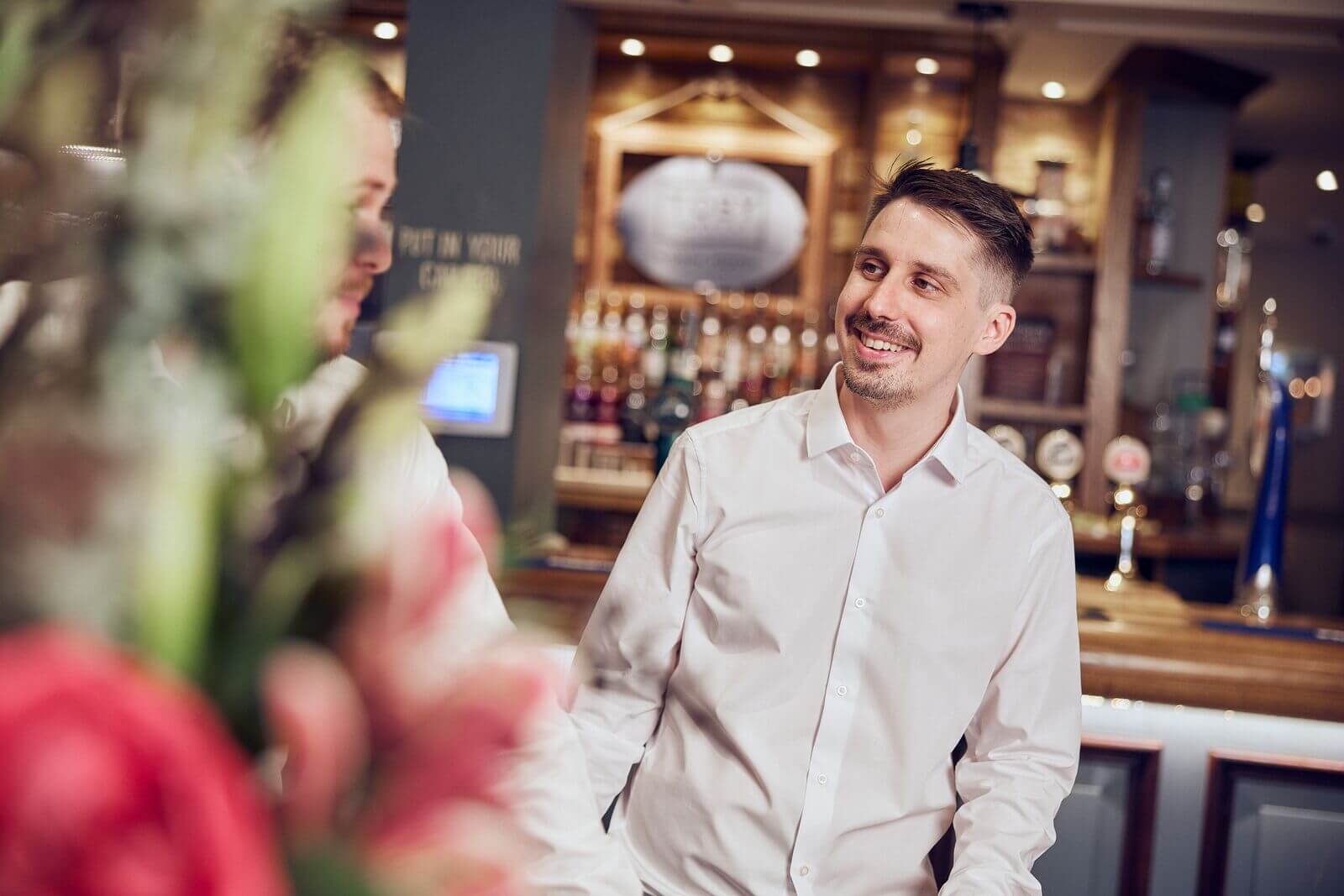 Bar and waiting jobs | Toby Carvery