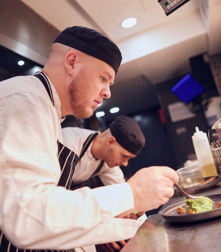 Part Time Kitchen Porter job in Miller & Carter Bristol, Bristol, BS1 ...