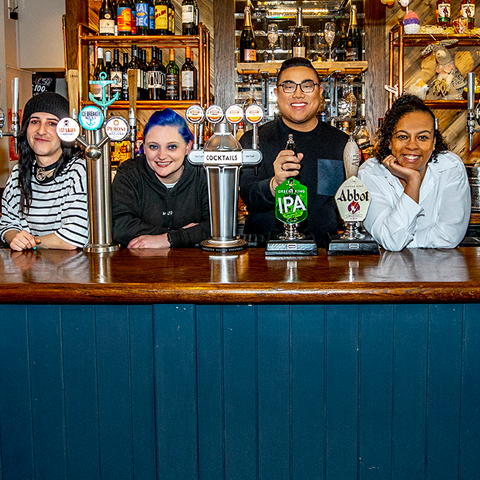 What responsibilities do bar staff have? | Greene King job guide